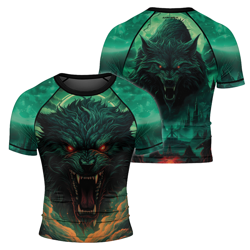 Rashninja Wild Snarling Wolf Men's Short Sleeve Rash Guard |Rash Guard